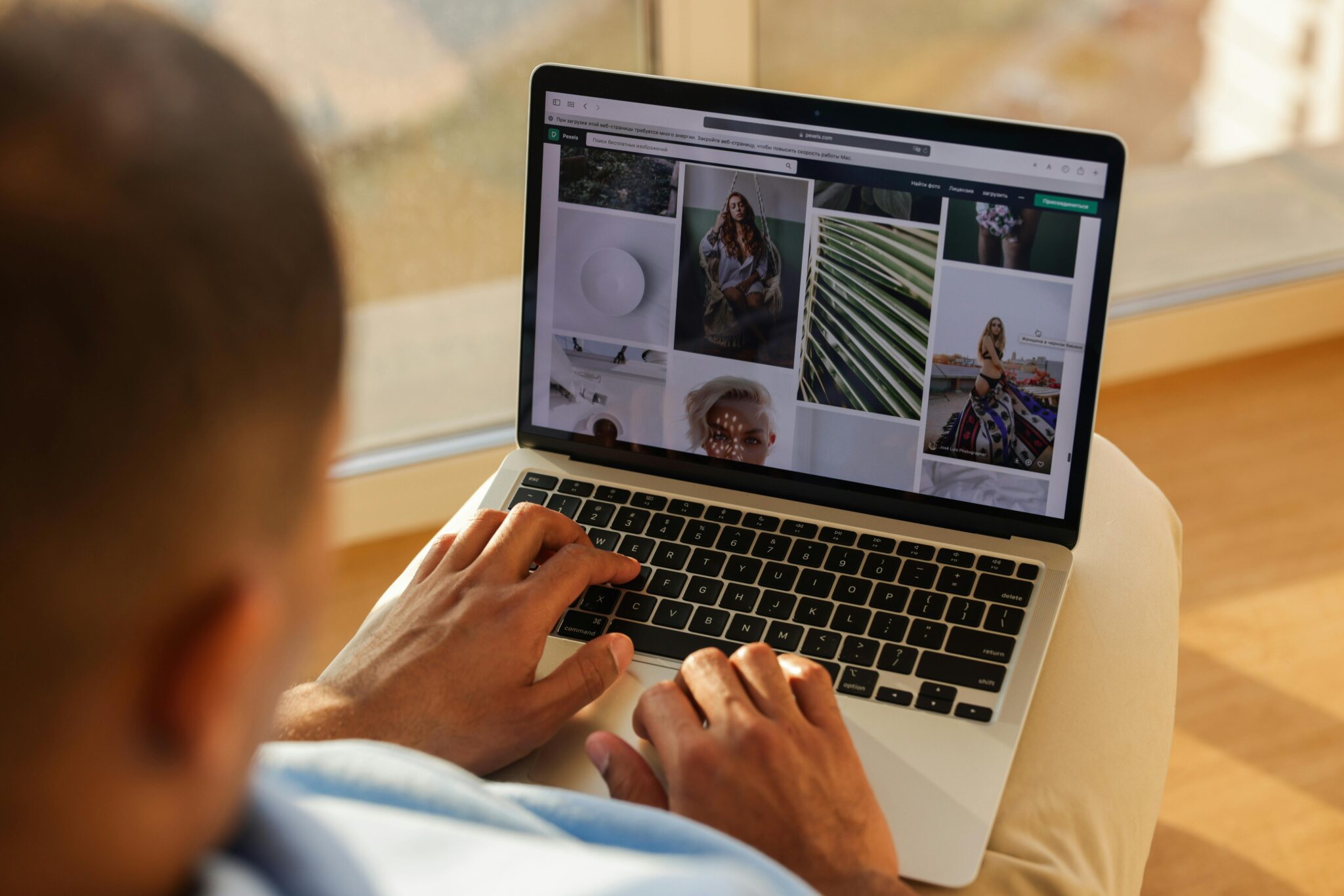 Tren Pencarian Situs E-commerce Tahun 2025 | Ecommerce Fastlane